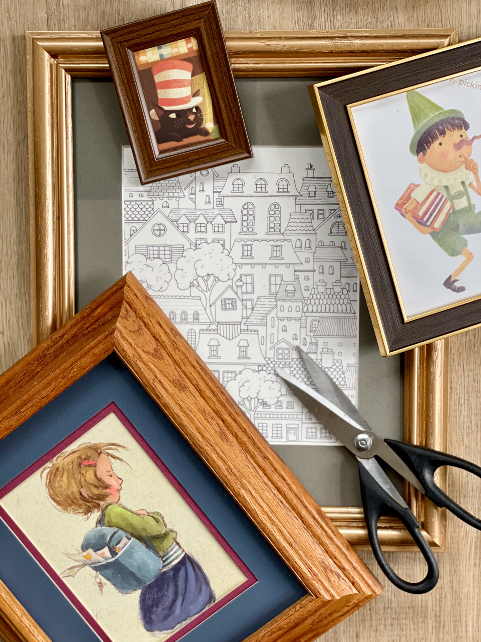 4 Creative Ways To Use Thrifted Frames