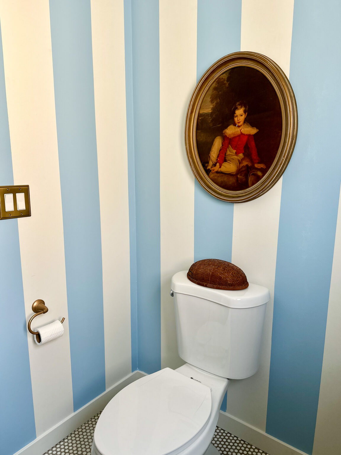 How to paint stripes on a wall using Scotch® Painter's Tape.